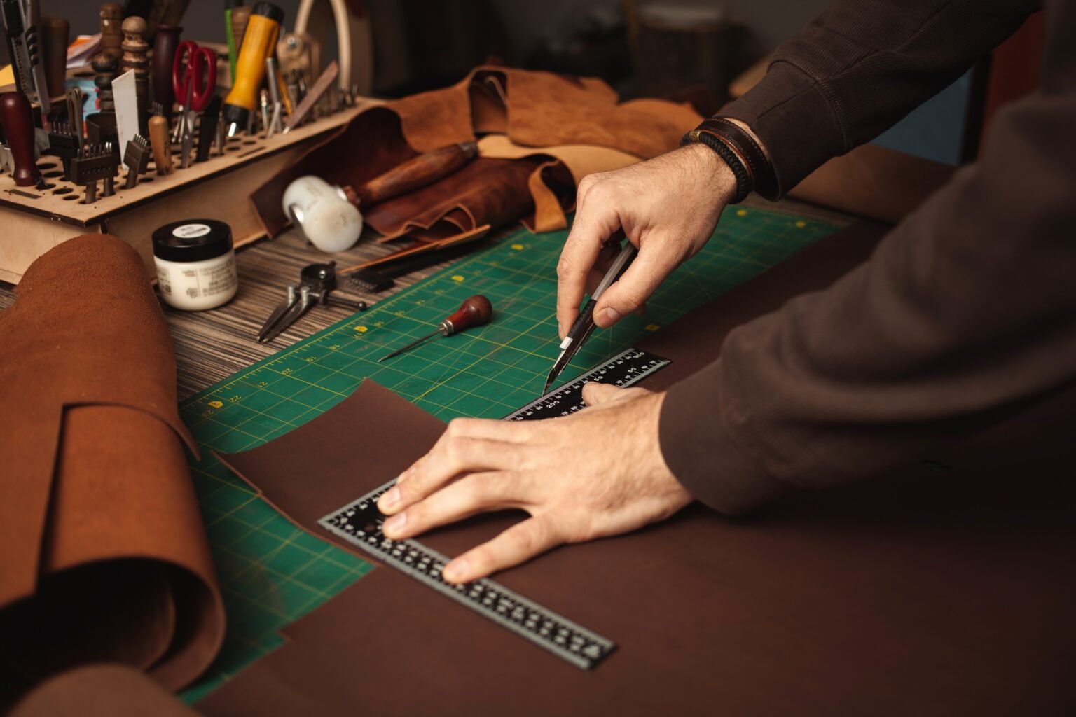 Small Leather Goods List: What Essential Pieces Should You Own?